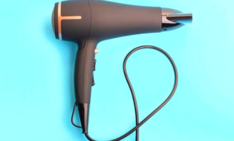 Do Nike Crease? 5 Methods To Remove Crease From Nike (Blazers, Dunks ...