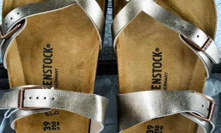 How Are Birkenstocks Supposed To Fit? (Fitting & Sizing Guide!) - Shoes ...